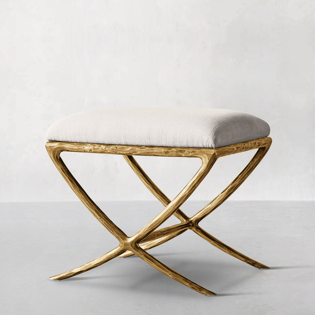 Thaddeus X-base Stool – Calicslight